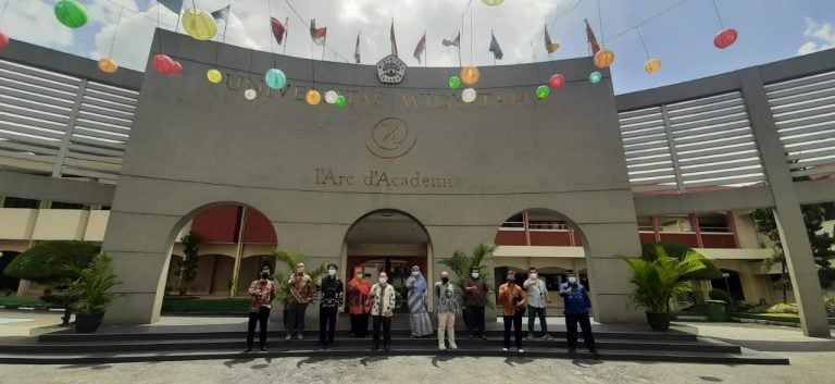 Universitas Bhakti Kencana Tasikmalaya - Perumperindo.co.id